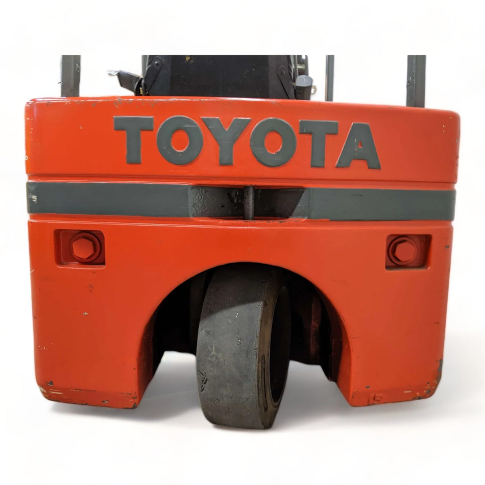Toyota 3 Wheel Electric Forklift — House Of Contractors Inc.